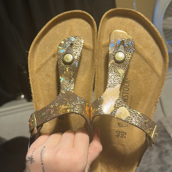 Birkenstock | Shoes | Birkenstock Gizeh Holographic Cheetah Size 4 ...